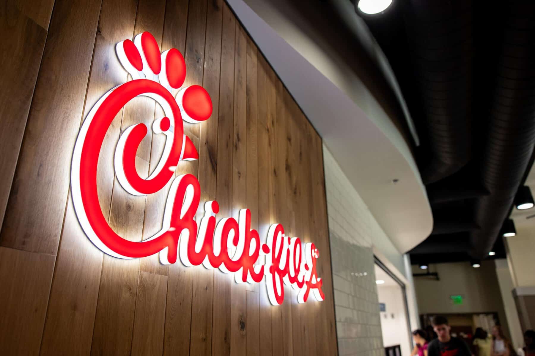 Student frustrations mount over Chick-fil-A kiosk rollout at Lloyd Hall ...